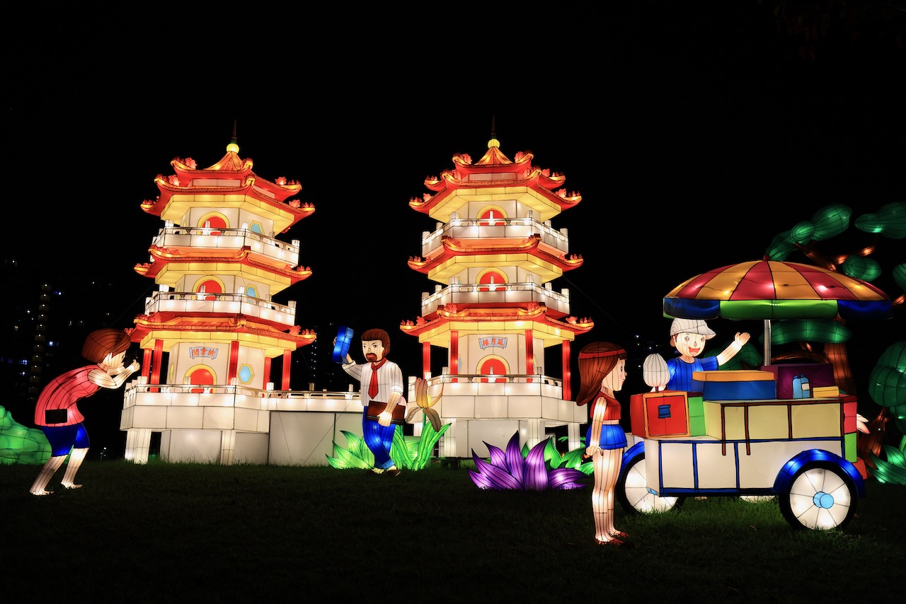 Lights By The Lake 2024 Mid-Autumn Festival at Jurong Lake Gardens ...